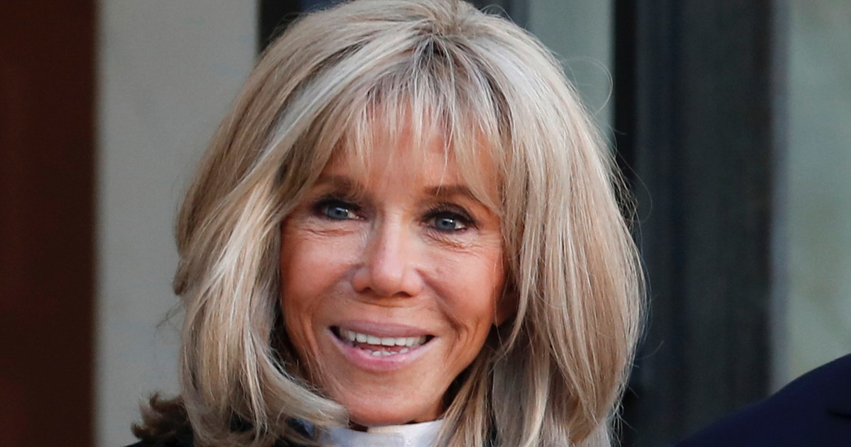 Brigitte Macron transgender? Denunciate una medium e una giornalista. L ...