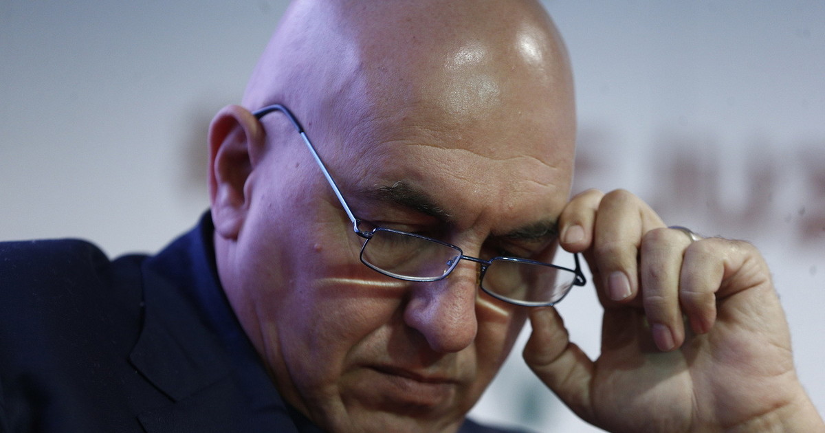 Guido Crosetto "massacra" Letta con una foto: "Toh, incredibile ...