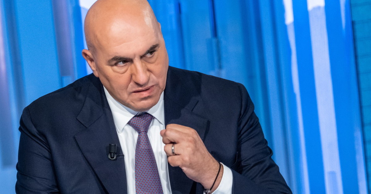 Guido Crosetto pronto a querelare Giuseppe Conte | Libero Quotidiano.it