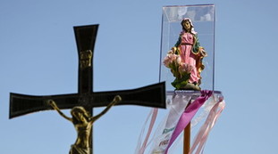 Stefania Ariosto indagata"Ha simulato un reato" – Libero Quotidiano