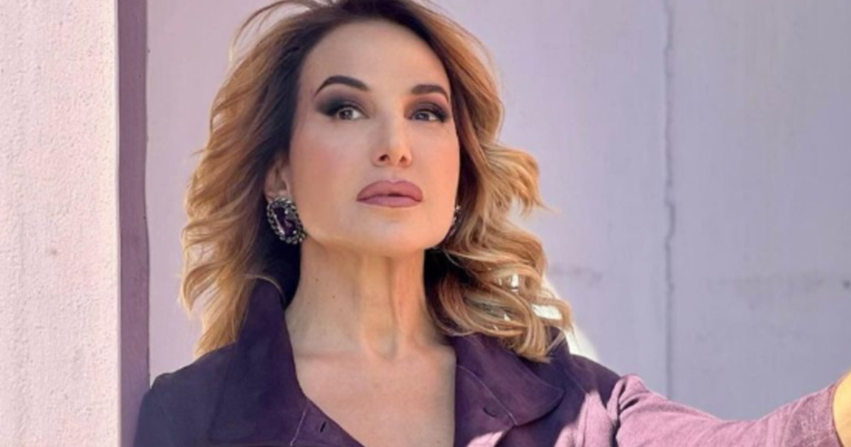 Barbara D'Urso gela la sua amica: "Uè, bella..." – Libero Quotidiano