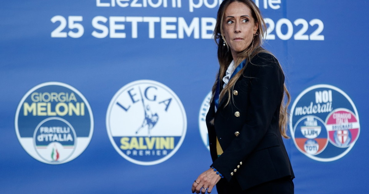 Arianna Meloni, "arriveranno le nuvole e le tempeste": come zittisce la ...