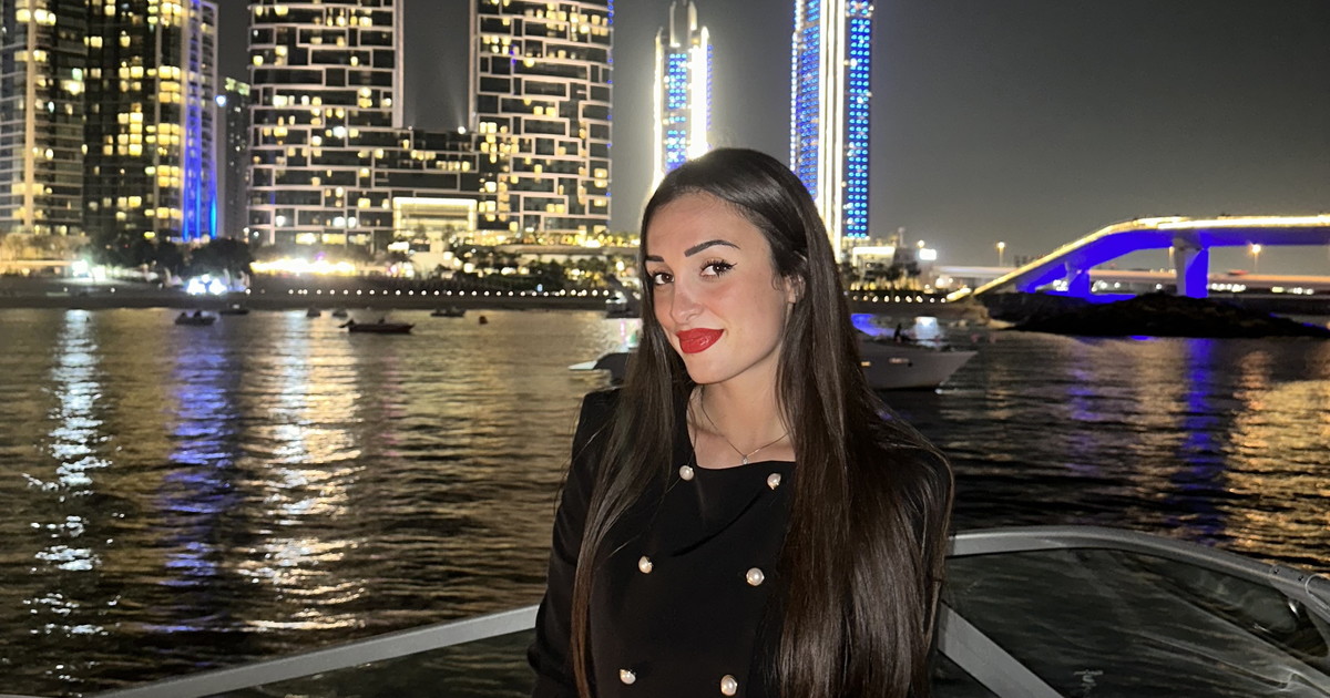 Sara Dizdari crea un Brand da zero grazie a TikTok | Libero Quotidiano.it