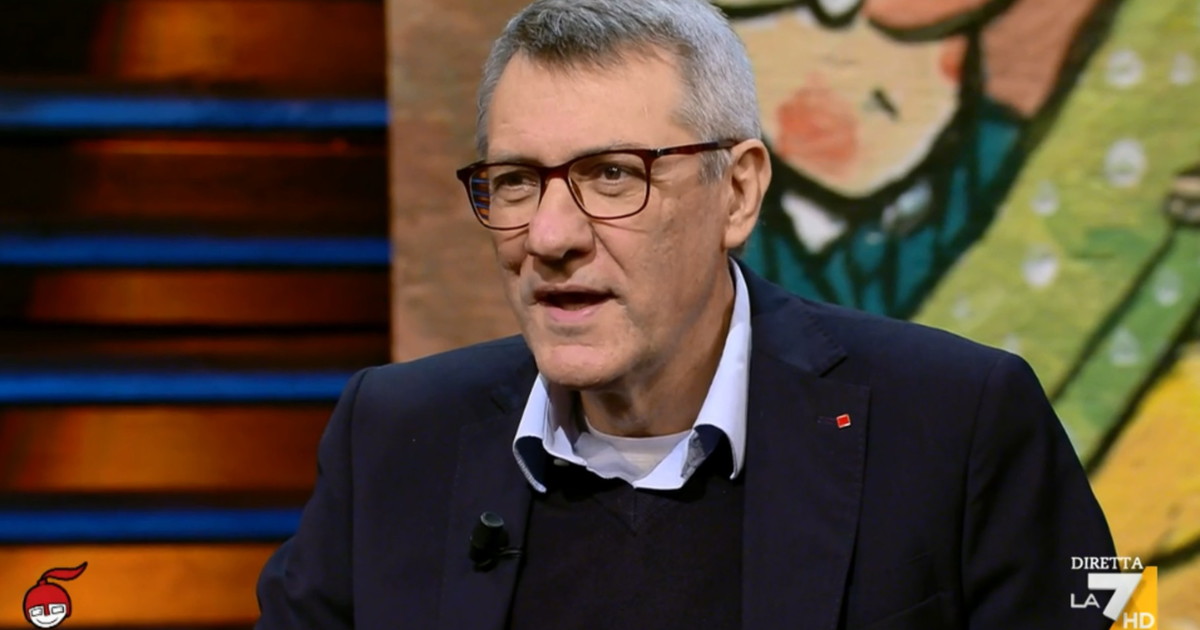 Maurizio Landini, contratti da 5 euro l'ora? Il segretario balbetta in tv | Libero Quotidiano.it
