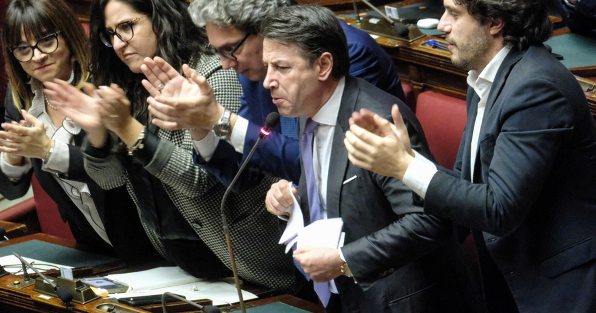 Giuseppe Conte alla Meloni: "Chi devi cacciare dal governo" | Libero ...
