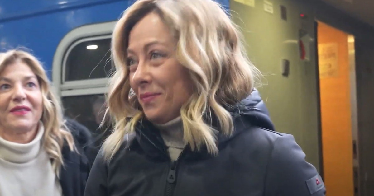 Giorgia Meloni a Kiev: "Qui il simbolo del fallimento di Vladimir Putin ...