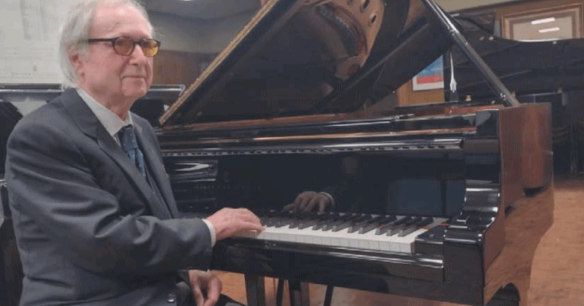 Angelo Fabbrini, il maestro che rende i pianoforti perfetti | Libero ...