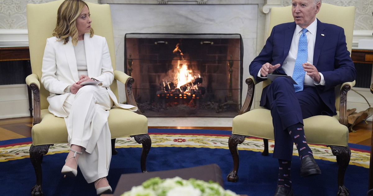 Joe Biden in tilt, la gaffe tremenda davanti alla Meloni | Libero ...