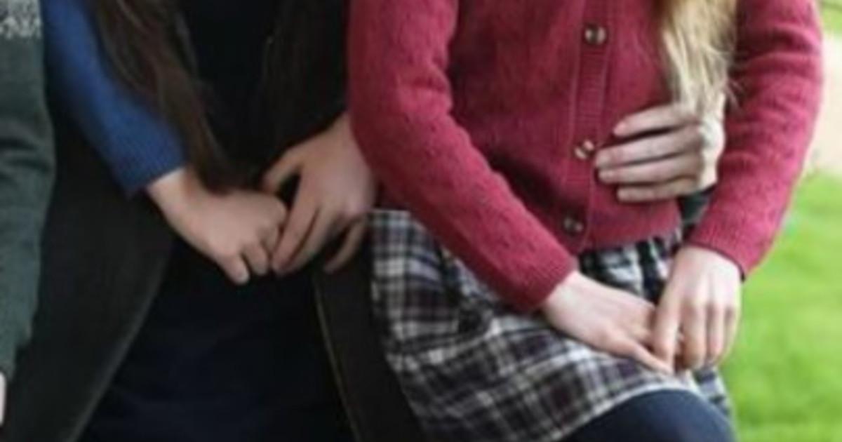 Kate Middleton Foto Manipolata Le Agenzie La Ritirano Un