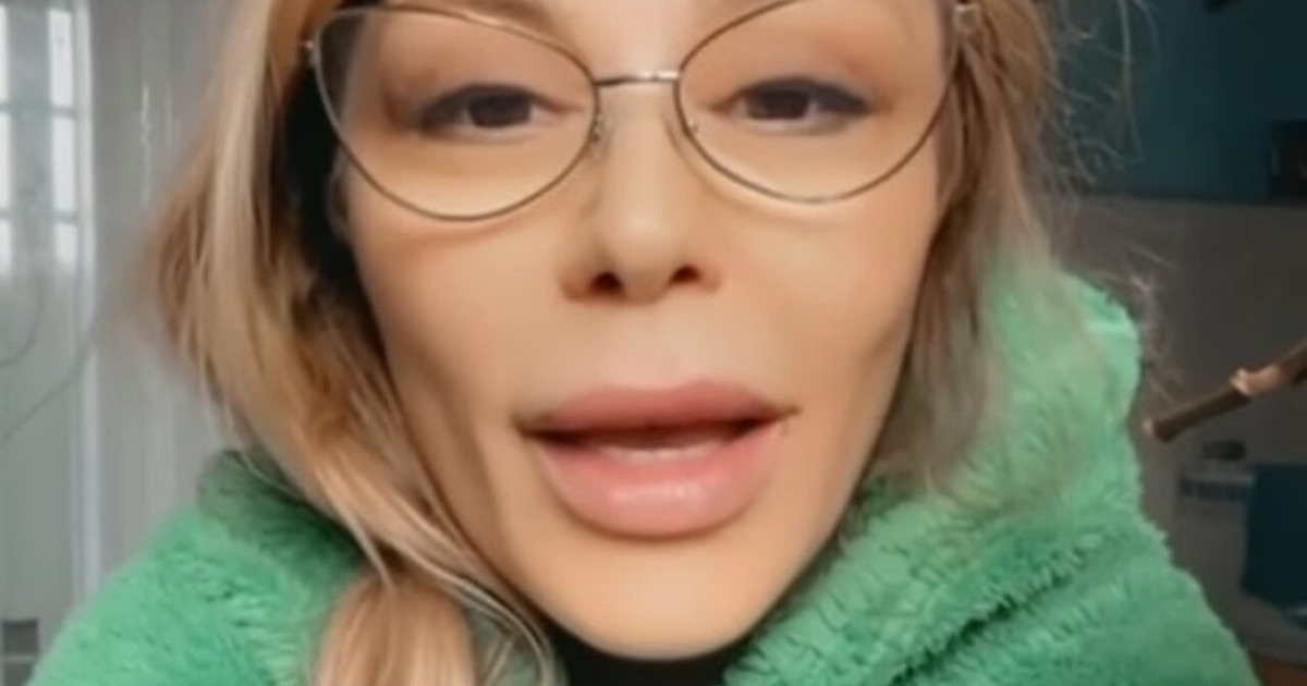 Naike Rivelli e Putin, "popolo e governo": le parole in russo a urne chiuse | Libero Quotidiano.it