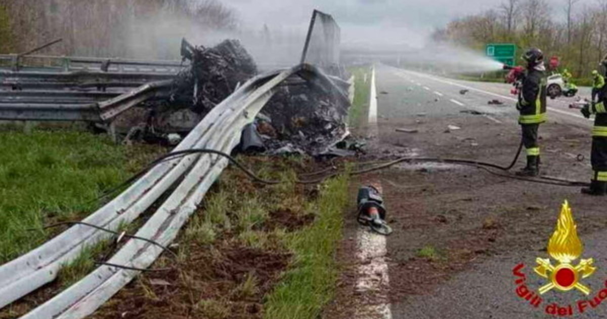 Ferrari schiantata, identificata la prima vittima: il noto dj Hysni ...