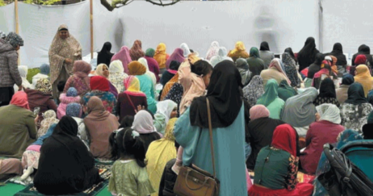 Mestre, il quartiere dove vige la Sharia: "Si stanno comprando tutto ...