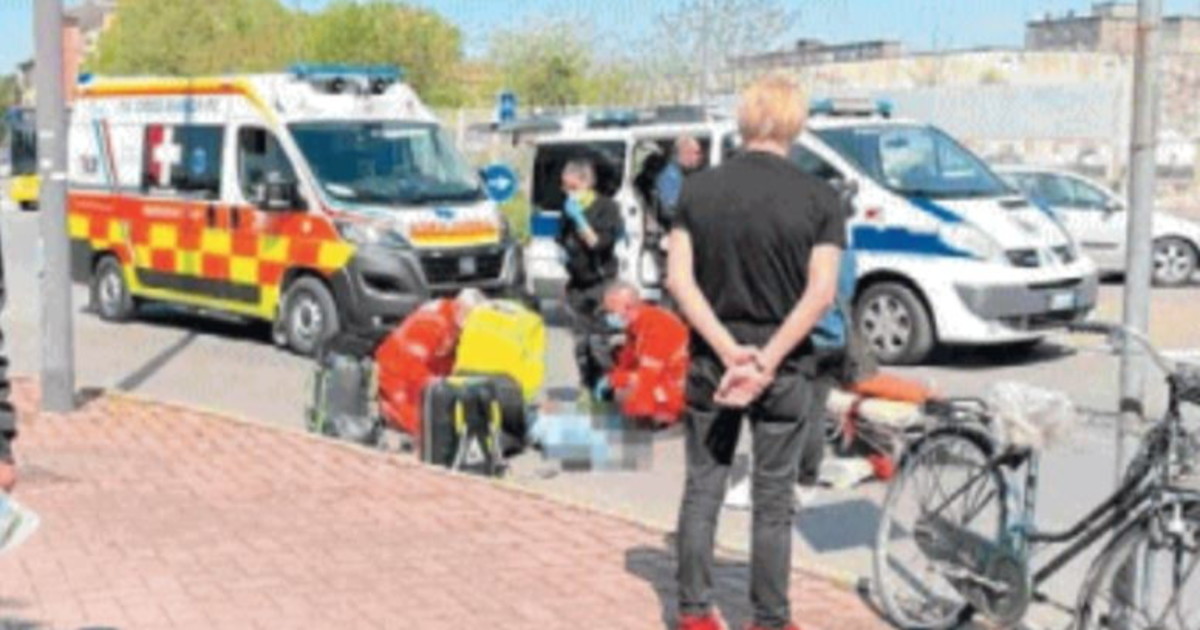 Il selfie davanti all'incidente col morto: la foto che fa esplodere il ...