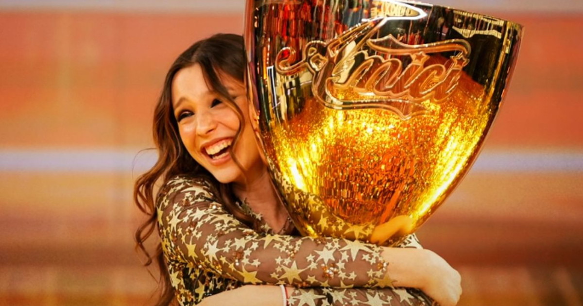 Amici, trionfa Sarah. Il messaggio di Pier Silvio Berlusconi a Maria De ...