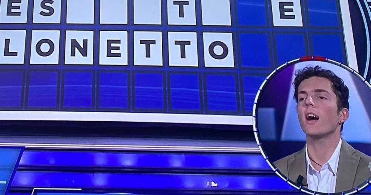 La Ruota della Fortuna, l'insulto gratuito a Simone: "Soldi e Suv, ma ...