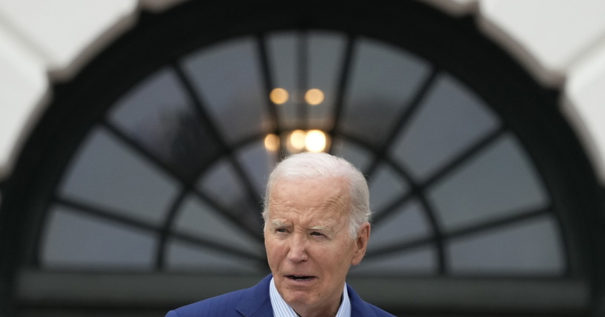 Joe Biden, il dossier: "Occhi chiusi e frasi incomprensibili", 45 ...