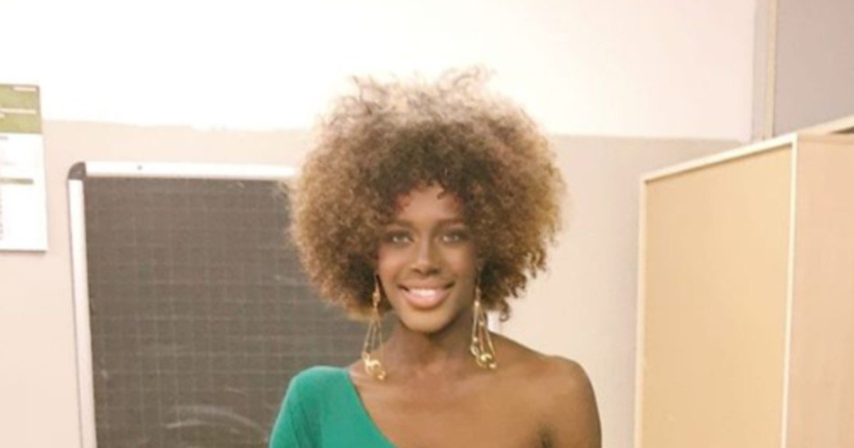 Sylvie Lubamba al seggio per Vannacci (senza reggiseno): si scatena il ...