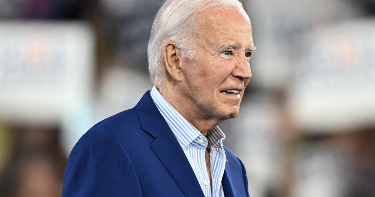 Joe Biden, il deambulatore sulla copertina dell'Economist è il colpo di ...