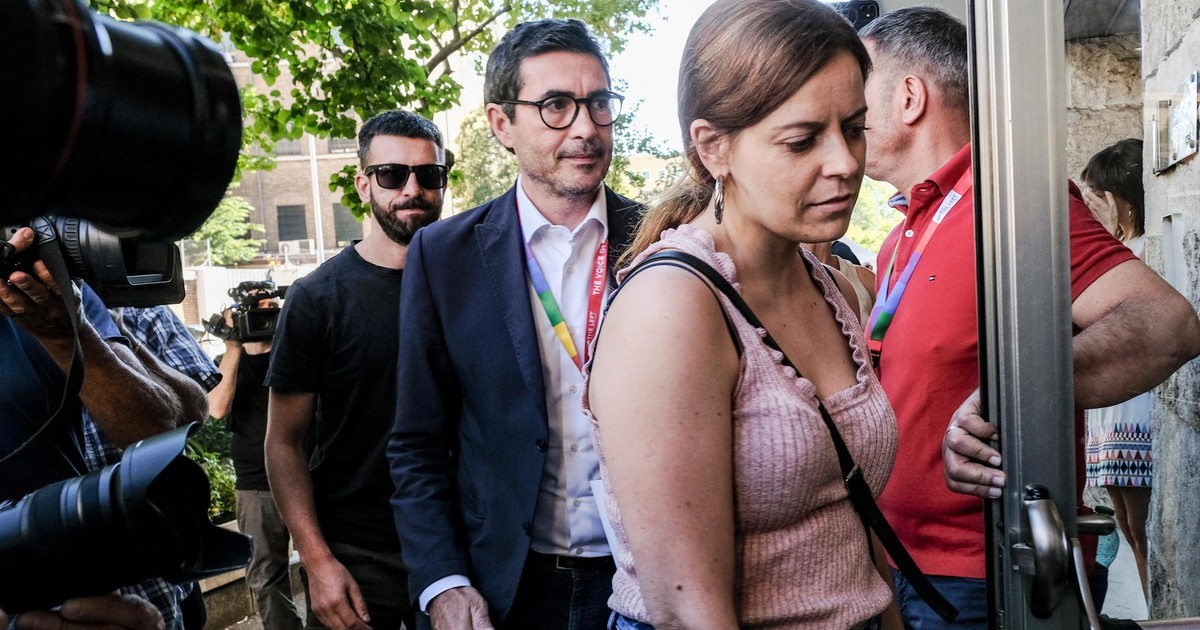 Ilaria Salis all'assemblea di Sinistra Italiana, Fratoianni: "Per una ...