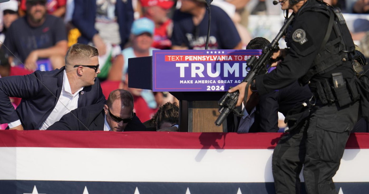 Trump, la foto scattata dal poliziotto prima degli spari: cosa mostra ...