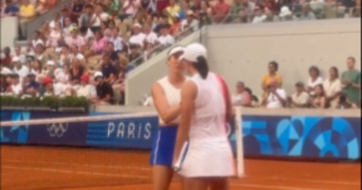 Parigi 2024, la rissa in campo tra Swiatek e Collins: "Falsa, cos'ho ...