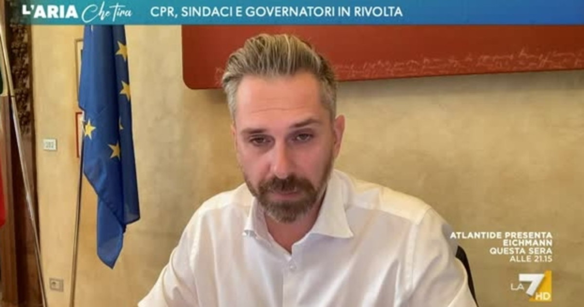 Bologna, il prefetto smentisce Matteo Lepore: "Era al corrente di tutto ...