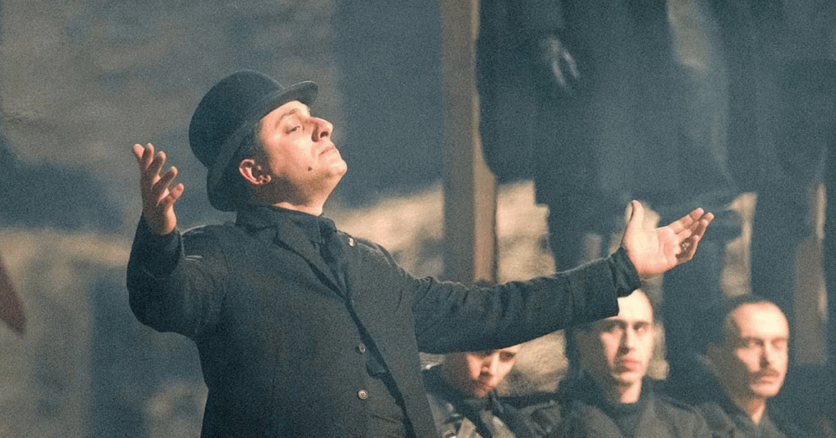 Luca Marinelli interpreta Mussolini e si strugge: "Sospensione di ...