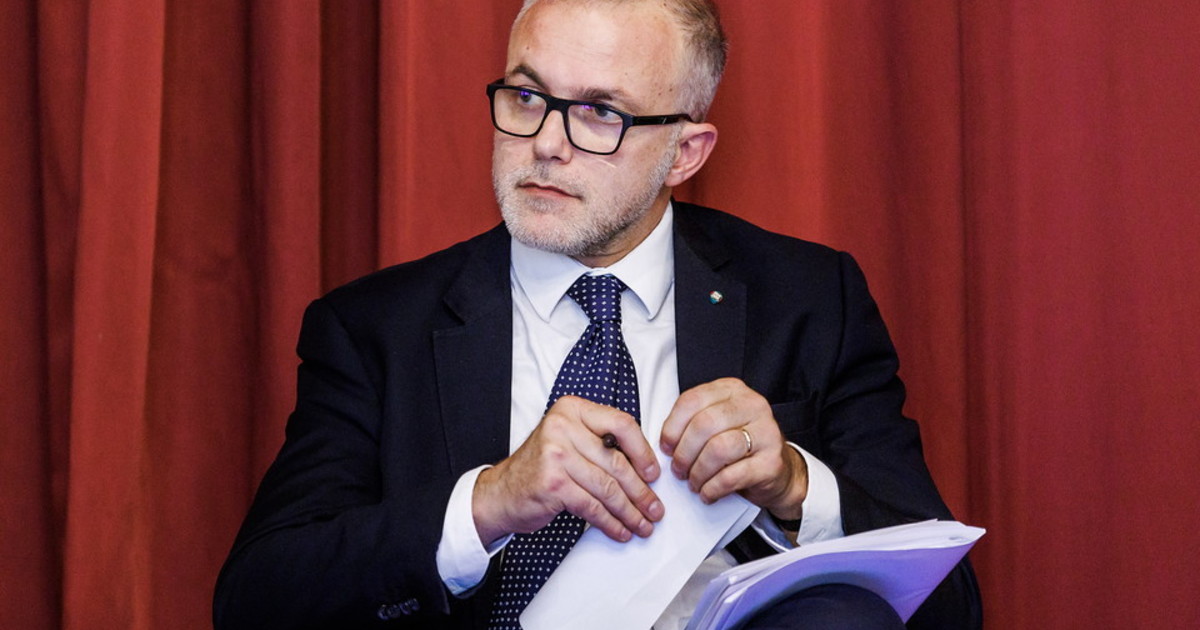 Ernesto Maria Ruffini, il tour dell'esattore per rifare il centro ...