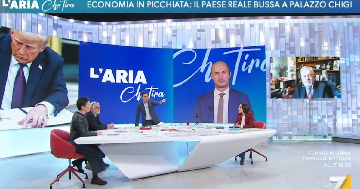 L'aria che tira, "posso andare in bagno?": sconcerto a La7, Parenzo di stucco | Libero Quotidiano.it