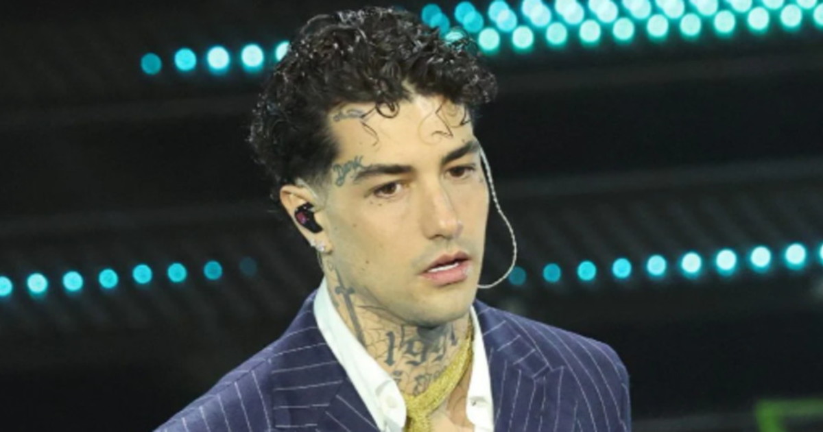 Tony Effe bidona Mara Venier, ecco cosa c'è dietro: Sanremo 2025 ...