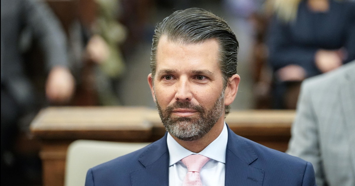 Donald Trump, fascicolo aperto contro il figlio: aveva cacciato in una ...
