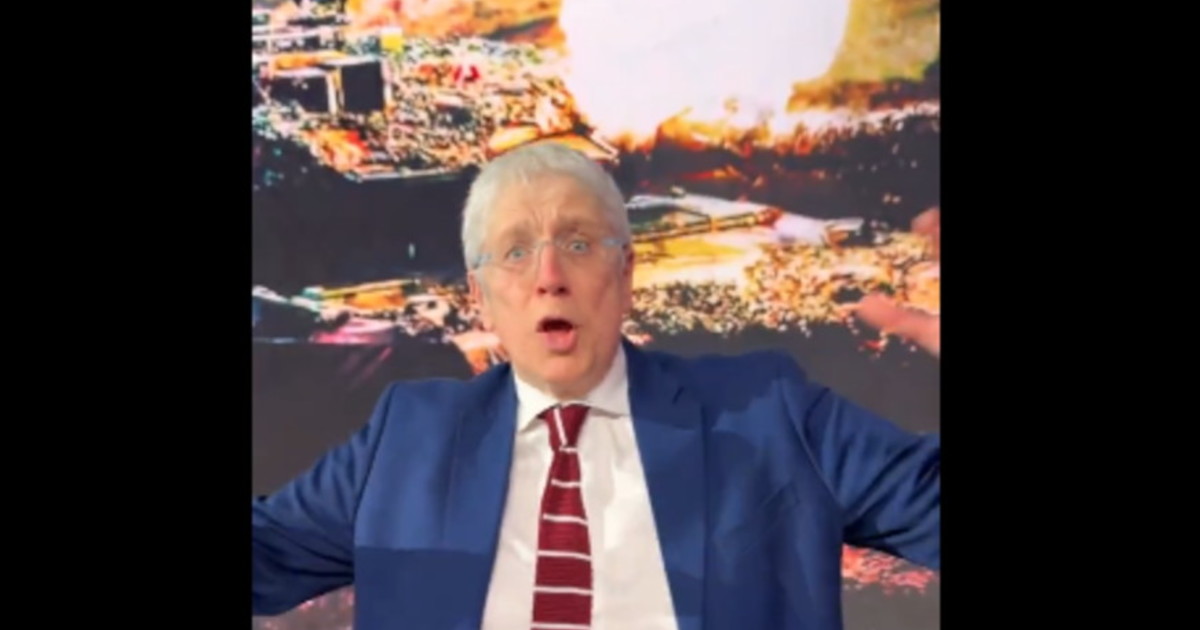 Mario Giordano umilia Ursula Von der Leyen: "Profumatissima", e mostra ...