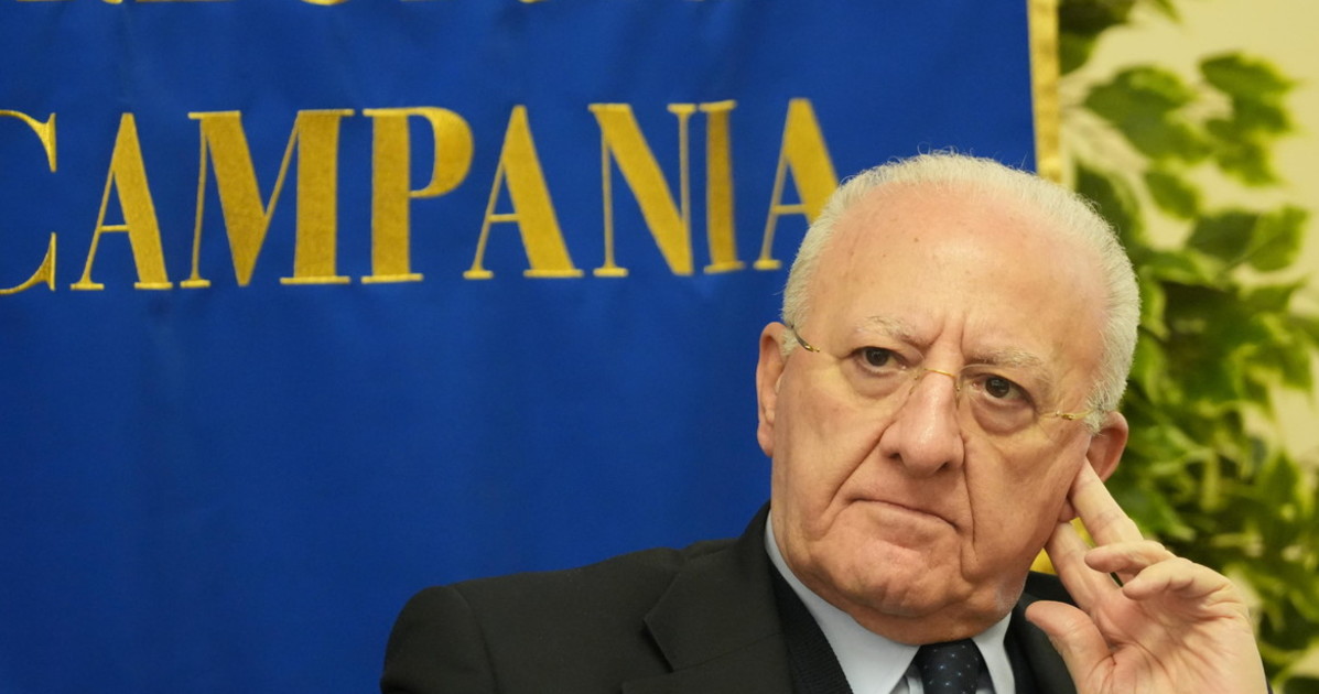 De Luca, fine corsa. La Consulta: "Terzo mandato, legge ...