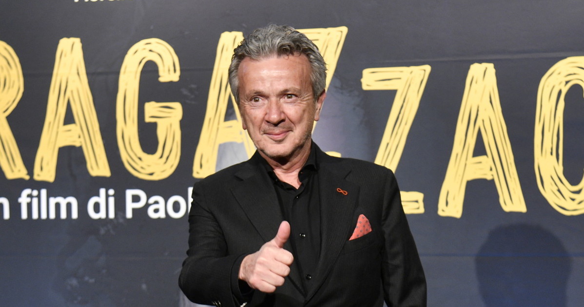 Pupo zittisce tutti: "Canto in Russia perché mi pagano" | Libero ...
