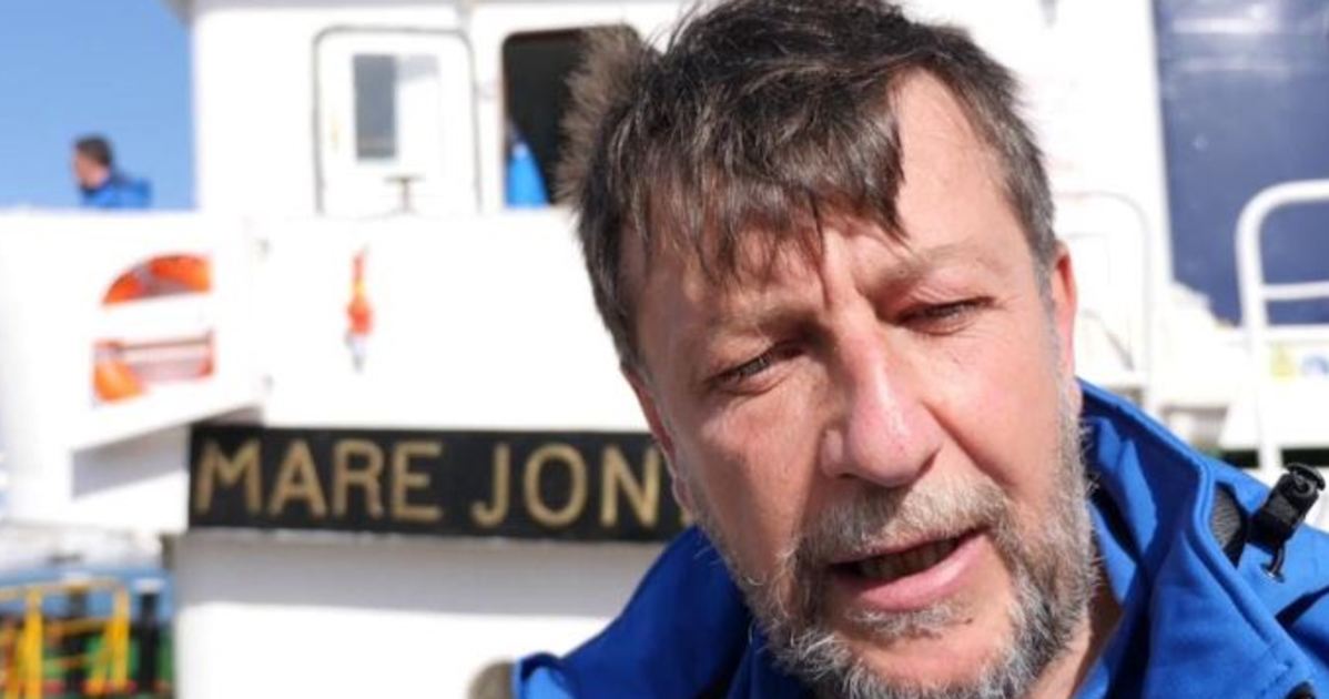 Luca Casarini, alla sua ong donazioni per 500mila euro: ecco da chi ...
