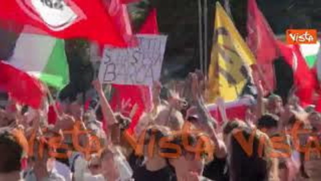 "Intifada, no al genocidio", gli slogan dei manifestanti al corteo pro ...