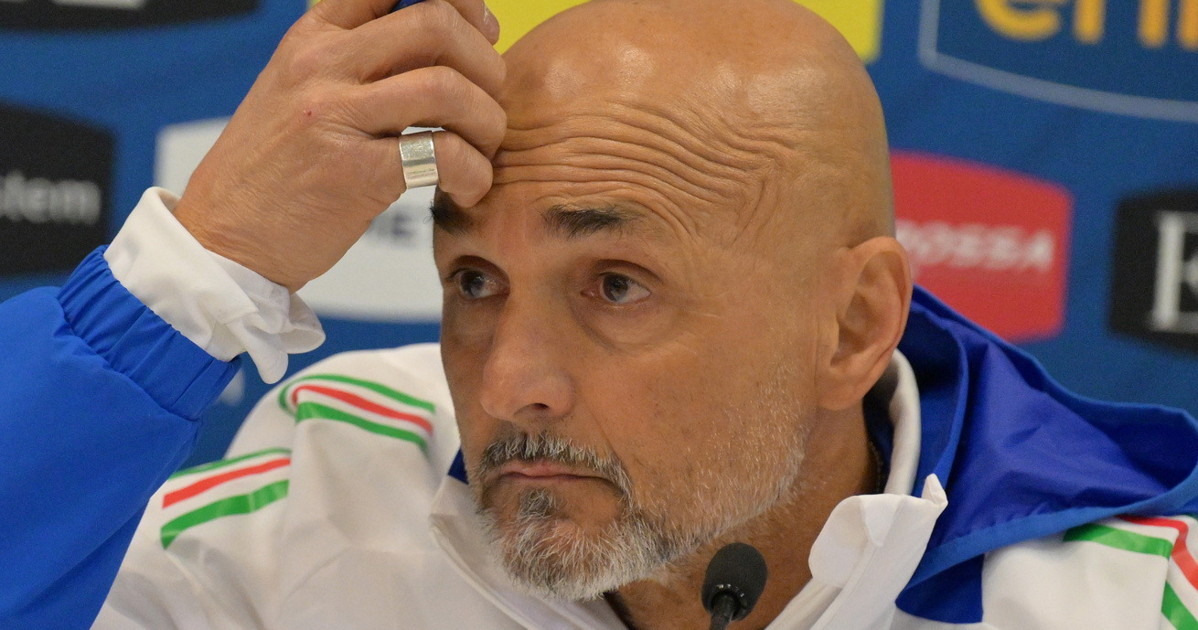 Spalletti, "uomini infami, destini infami": lo sfregio degli ultras del ...