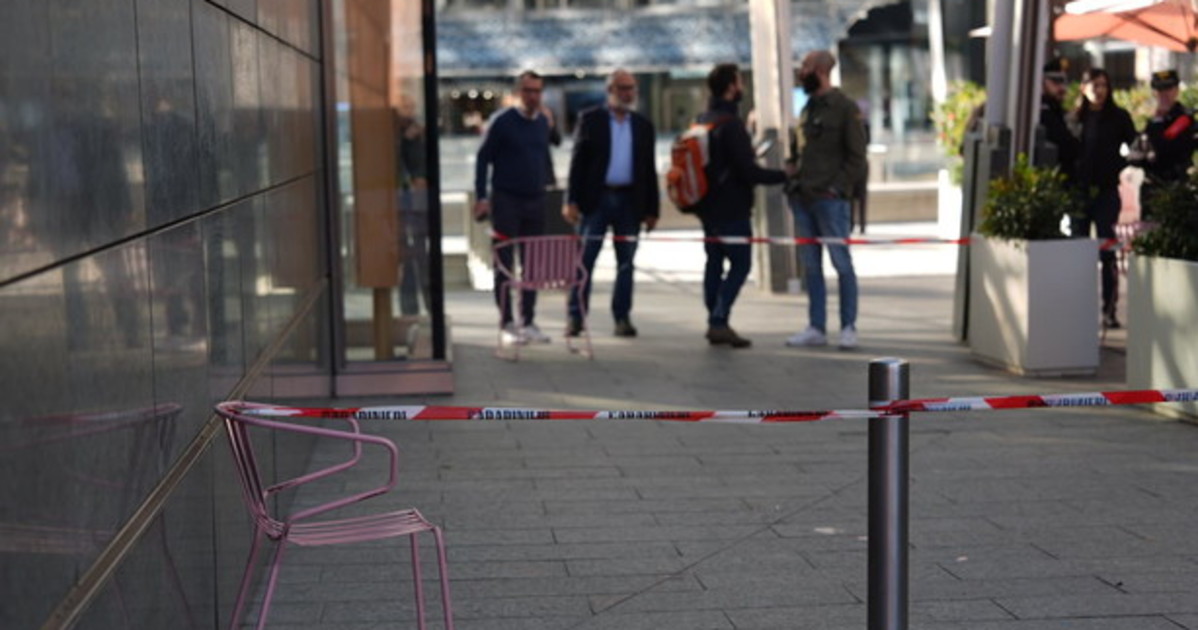 Milano, 43enne accoltellata alle spalle alle 9 di mattino in piazza ...