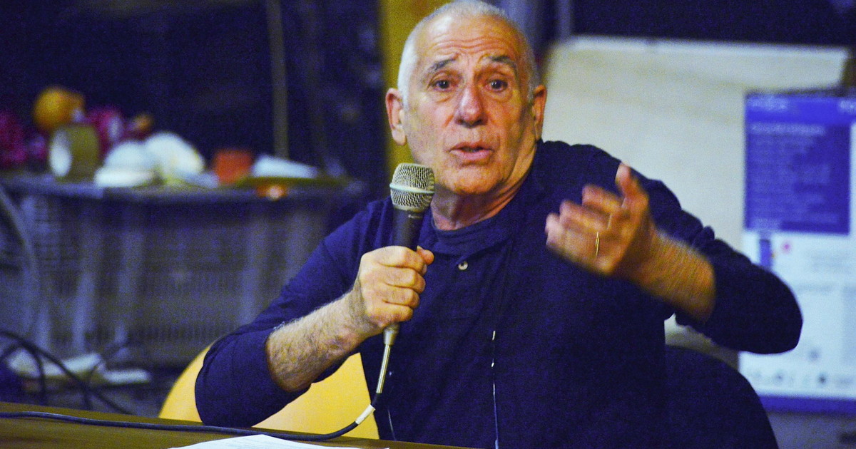 Renato Curcio, l'ex Br dà lezioni nello spazio del Comune di Milano ...