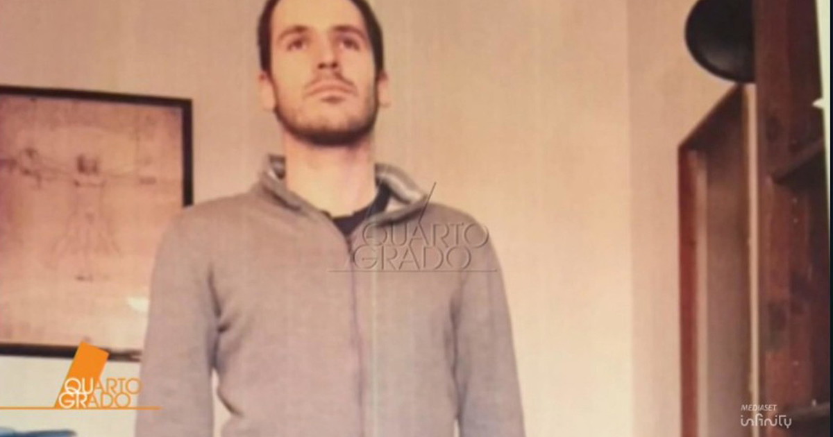 Andrea Sempio, un terremoto: le sue foto fuori da casa Poggi nel giorno ...