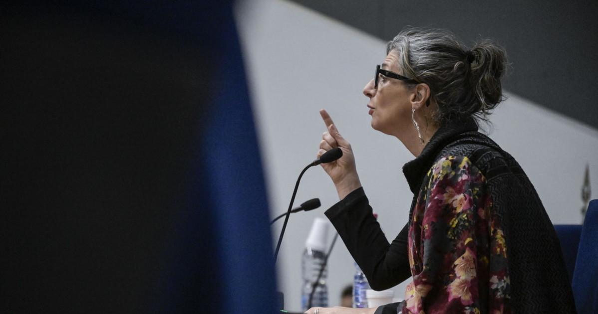 Francesca Albanese? Scaricata dalla sinistra, crede di essere Dante ...