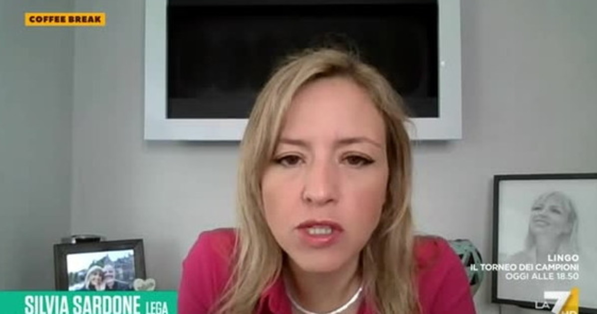 Silvia Sardone, "folle epidemia di censura": Natale sfregiato, lo sfogo ...