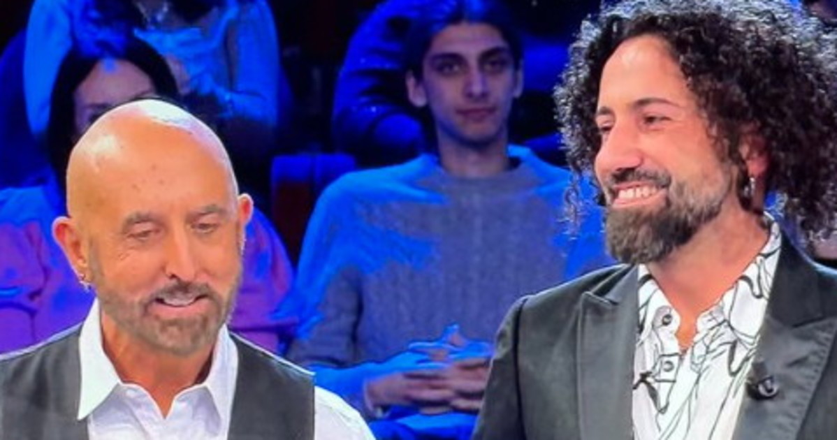 Affari Tuoi, caos e insulti dopo la puntata: "I fasci-destroidi ...