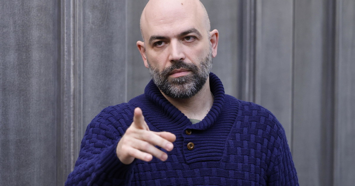 Roberto Saviano fuori controllo: "Perché l'Inter deve andare in B ...